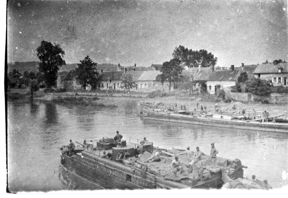 Canal and Fluvial Armed Barges and Gunboats
